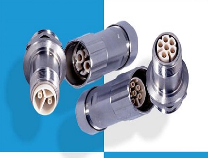 Multi-pin high voltage connectors for demanding high voltage applications